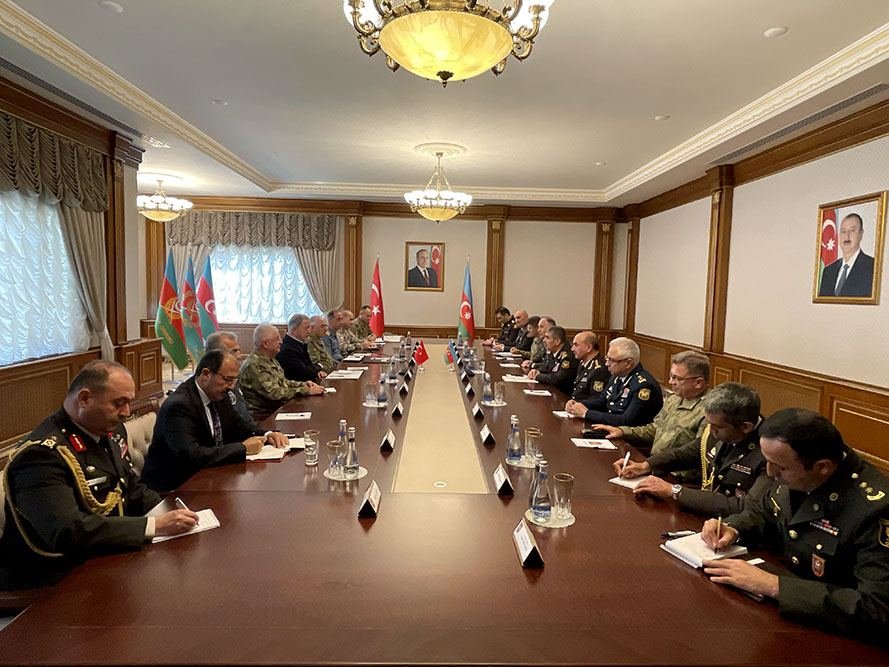 Azerbaijani, Turkish defense ministers hold meeting (PHOTO) - TurkicWorld